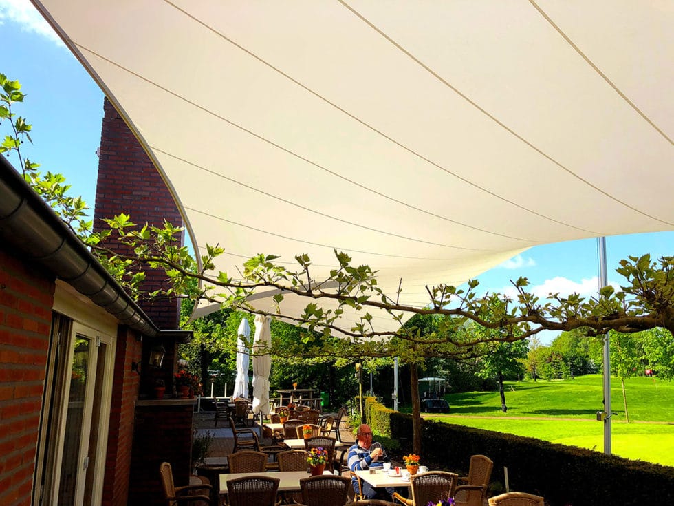 terrasoverkapping-terras-overkappingen-waterdicht-doek-zonwering ...