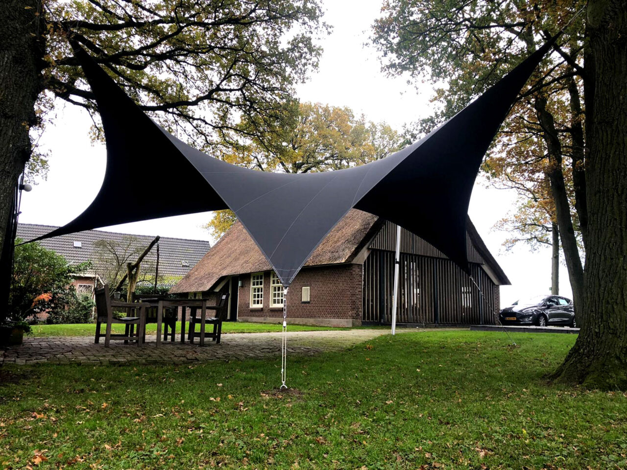 Zeiloverkapping op maat en vergunningsvrij - stormvast en waterdicht