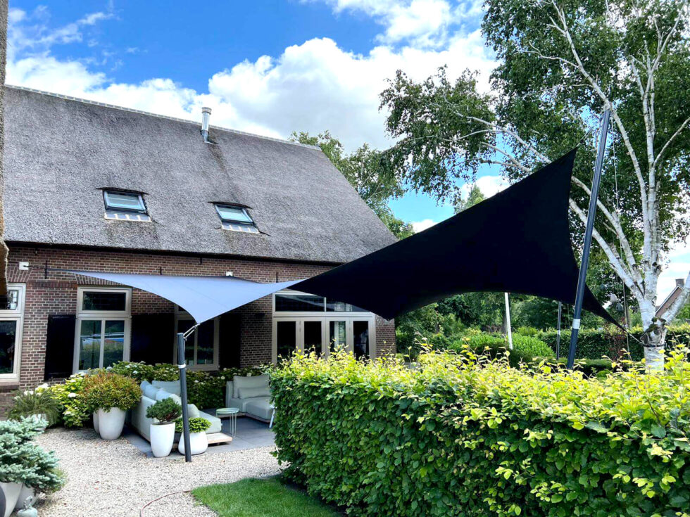 Luxe graphite design overkapping voor terras in Loo - Texstyleroofs ...