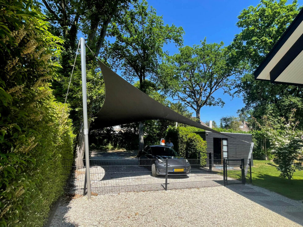 Nieuwe stijlvolle zeildoek carport overkapping in Huizen Noord-Holland ...